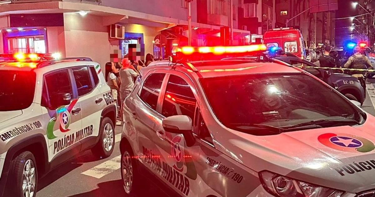 Homem entra embaixo de caminhão e morre esmagado em Balneário Camboriú