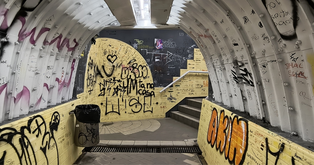 GALERIA - Túnel da rua Sete de Setembro é alvo de vândalos em Blumenau